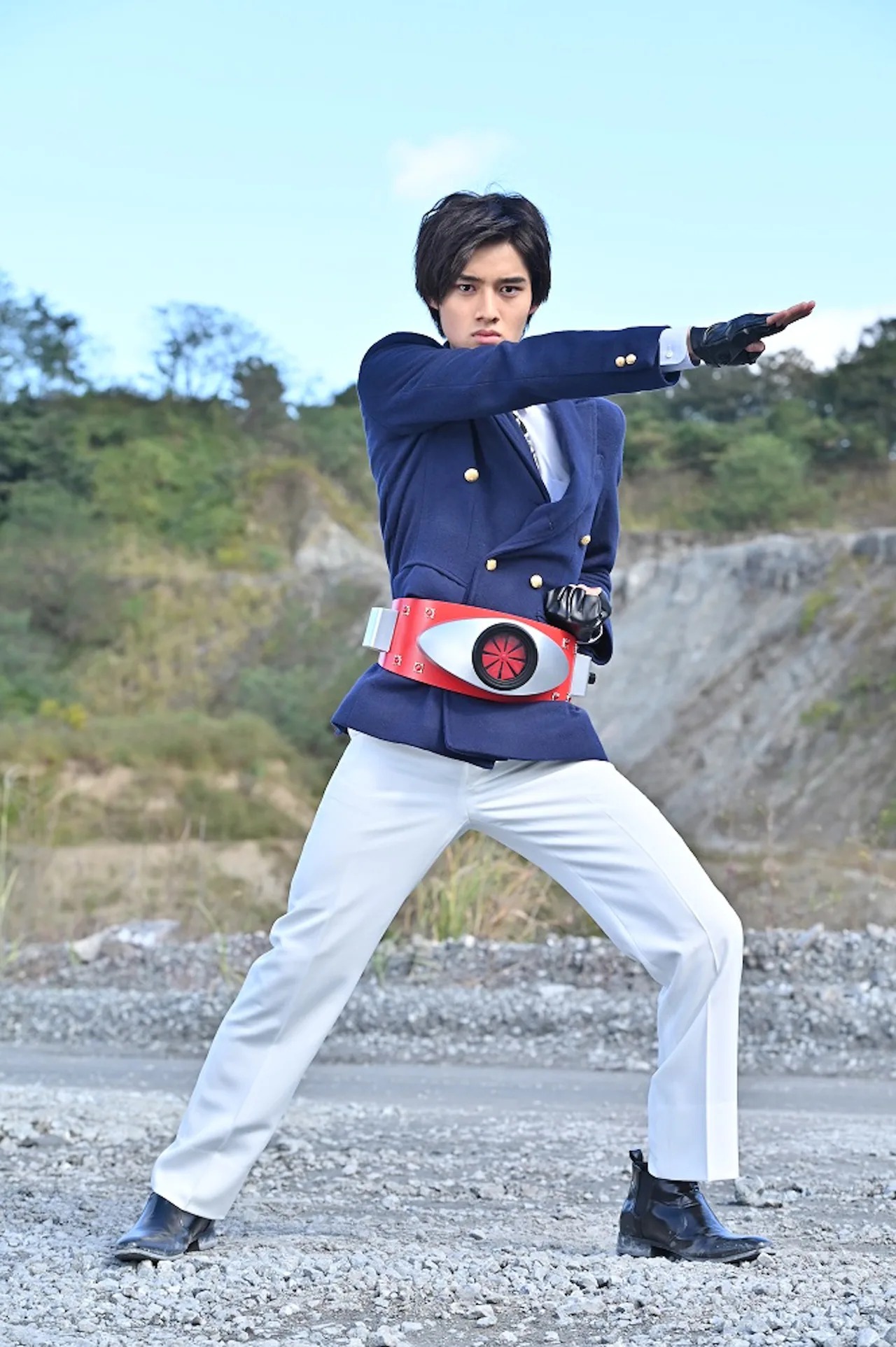 จากพ่อสู่ลูก Fujioka Hiroshi ส่งไม้ต่อให้ลูกชาย Fujioka Maito รับช่วงบท ...